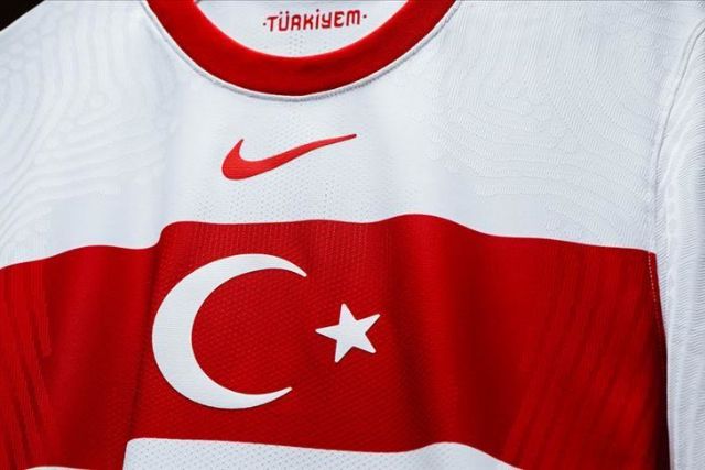 Turkey unveils new football kits for national team - Timeturk Haber