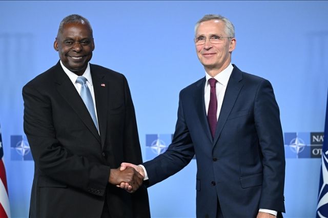 US defense chief, NATO leader meet ahead of summit - Timeturk Haber