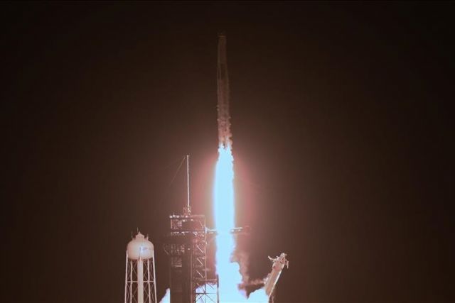 SpaceX's Polaris Dawn crew completes 1st commercial spacewalk in ...