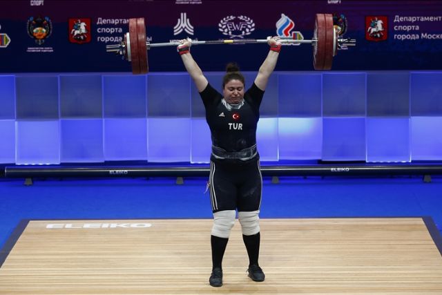 Turkish weightlifter wins 3 bronze in Euro C'ships - Timeturk Haber