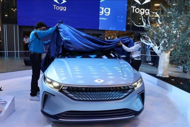 Turkiye's 1st domestically made car makes its international debut in ...
