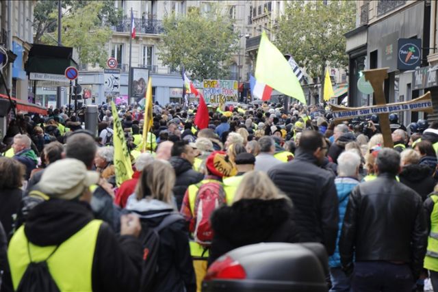 France's yellow vests hit streets to mark 4th year of protests ...