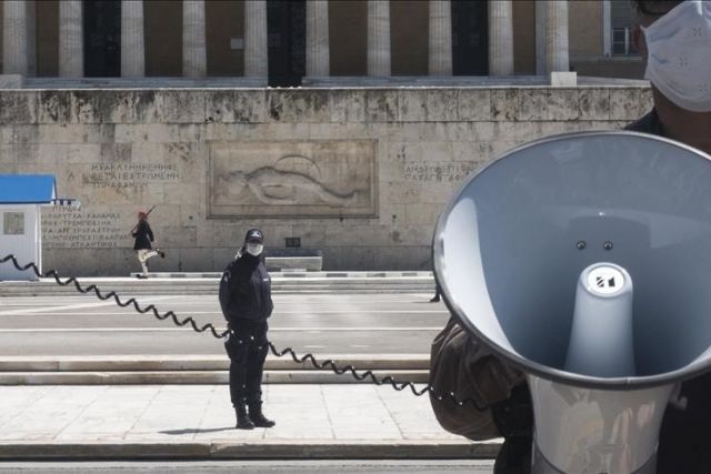 Greek shipyard workers strike to protest deadly work accident ...