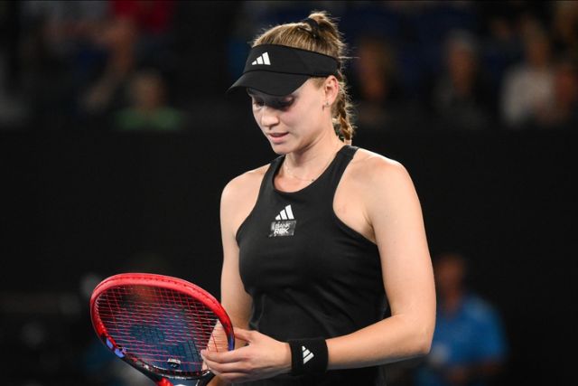 Rybakina begins Wimbledon title defense by beating Rogers - Timeturk Haber