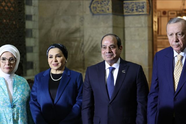 Turkish, Egyptian first ladies inspect Red Crescent's Gaza aid efforts ...