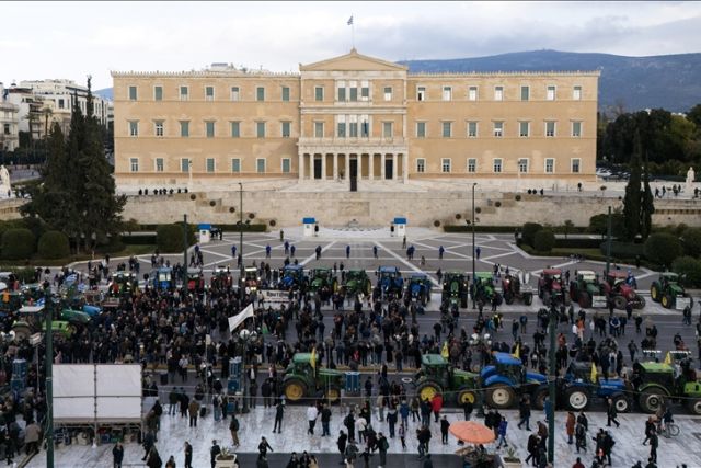 Greek farmers protest rising costs - Timeturk Haber