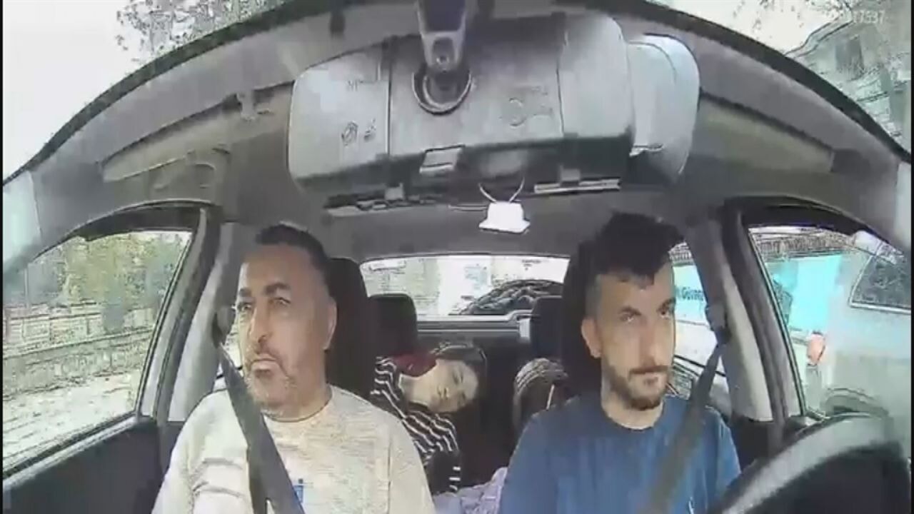 Böcek ailesinin yeni görüntüsü ortaya çıktı; taksici o anları anlattı ...