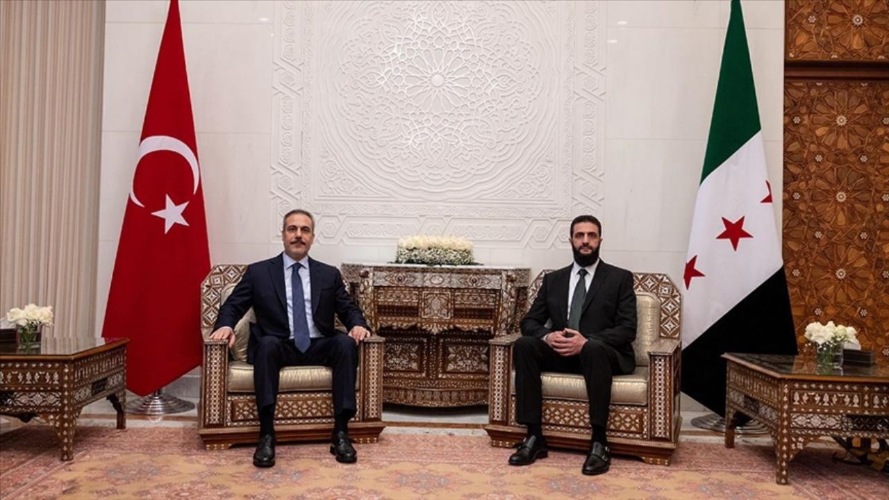 Hakan Fidan, Şam'da Suriye'deki yeni yönetimin lideri Ahmed eş-Şera ile ...