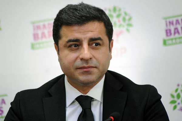 HDP, Selahattin Demirtaş için AYM'ye gidiyor - Timeturk HDP, Selahattin Demirtaş için AYM'ye gidiyor - Timeturk